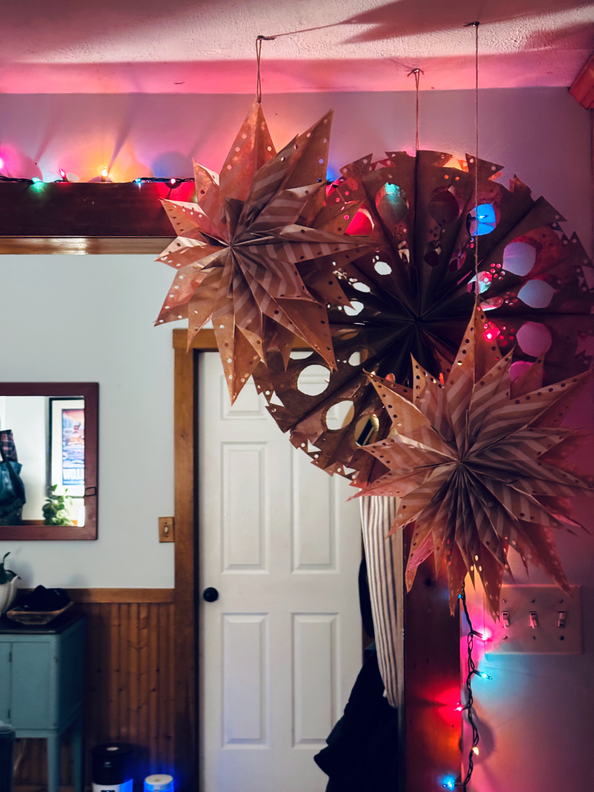 Easy DIY Paper Bag Star Tutorial (Cheap, Beautiful Decor) - This Simple ...